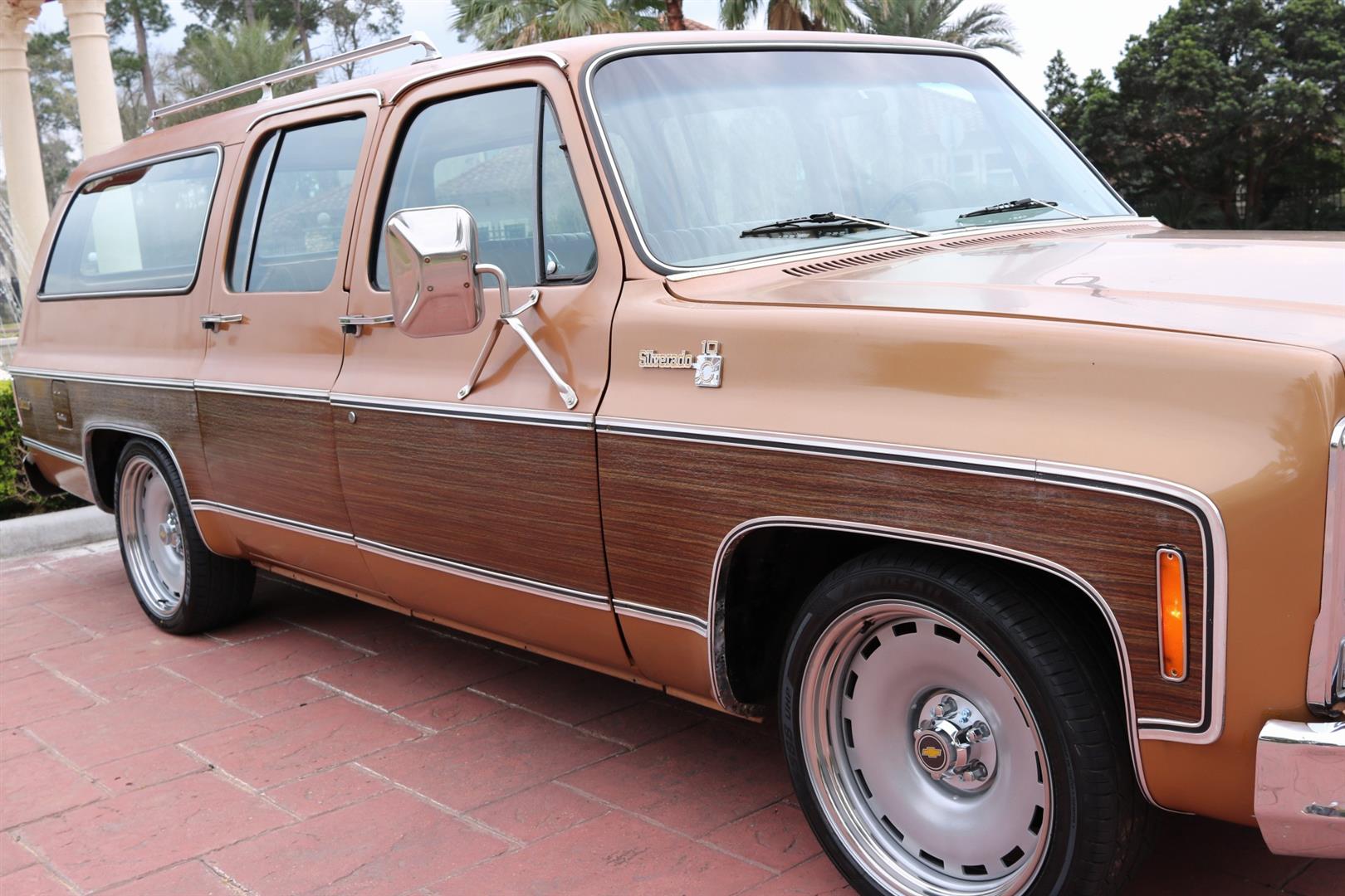 1979 Chevy Suburban Silverado (Estate) – TEXAS TRUCKS & CLASSICS