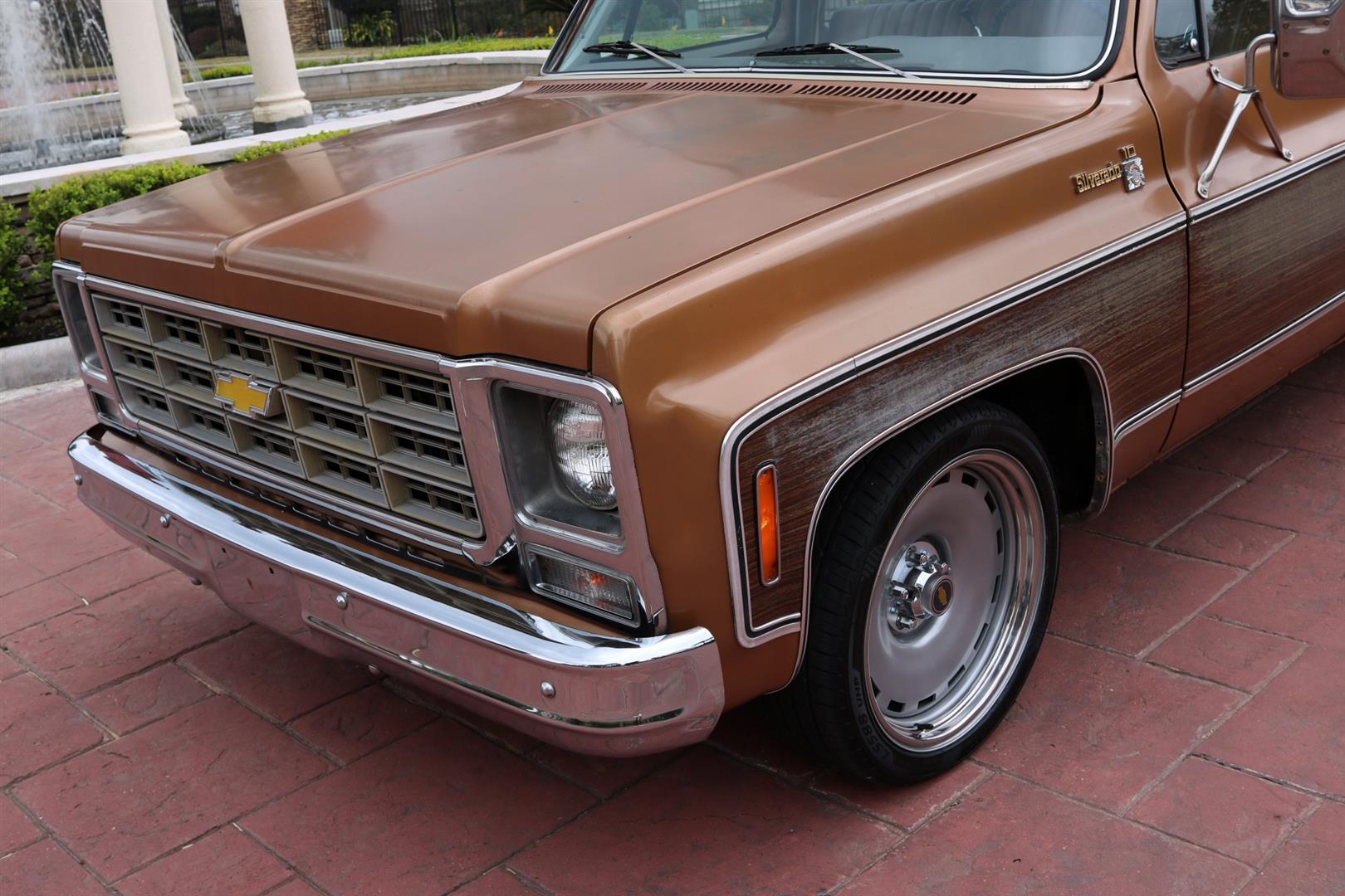 1979 Chevy Suburban Silverado (Estate) – TEXAS TRUCKS & CLASSICS