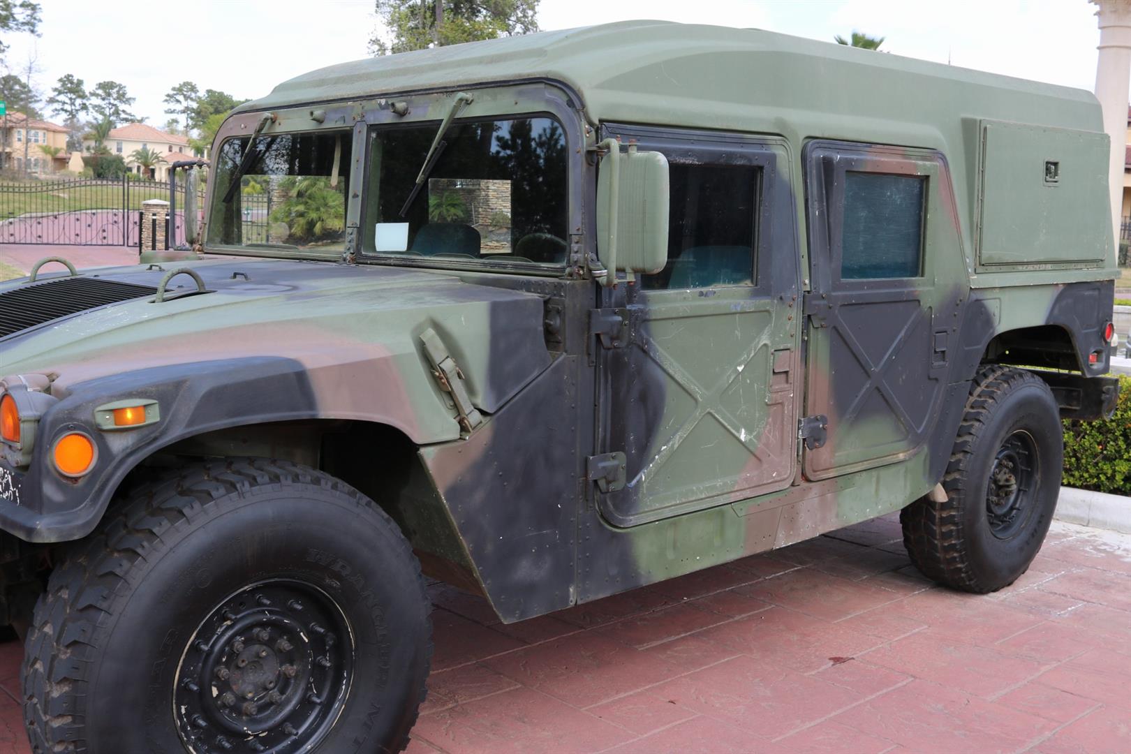 1985 AM General HUMVEE (M998) – TEXAS TRUCKS & CLASSICS