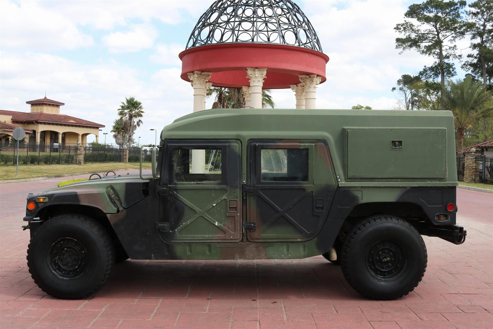 1985 AM General HUMVEE (M998) – TEXAS TRUCKS & CLASSICS