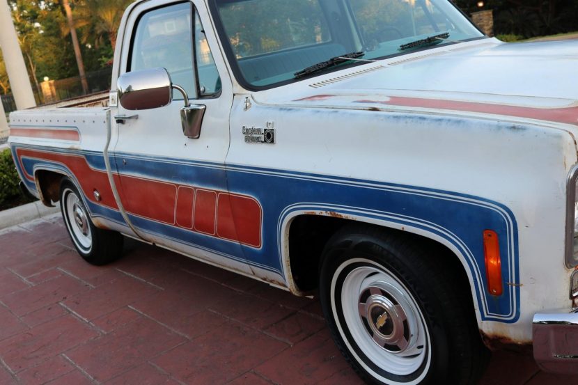 1976 Chevy C10 Custom Deluxe (Bicentennial Theme) – TEXAS TRUCKS & CLASSICS