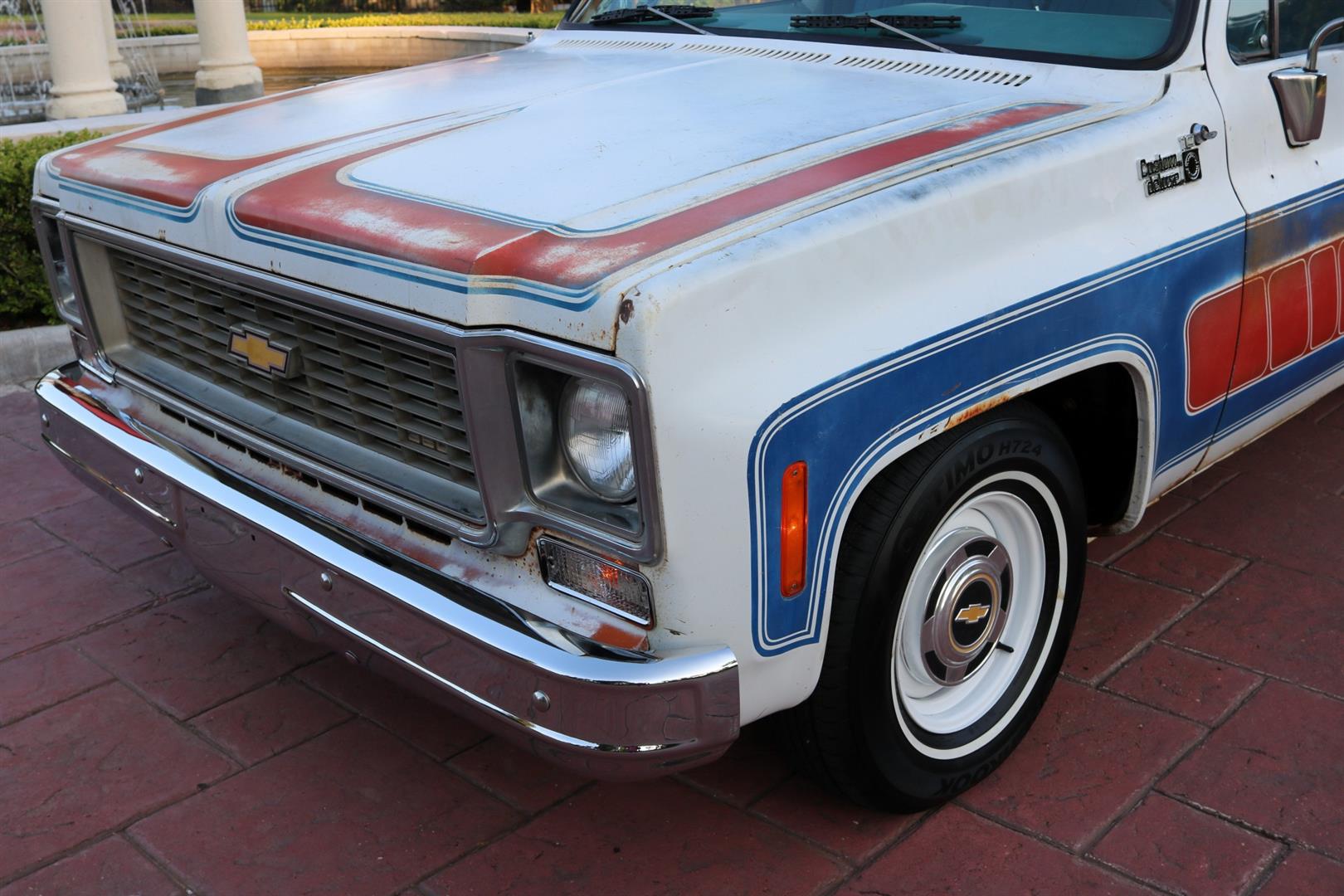 1976 Chevy C10 Custom Deluxe (Bicentennial Theme) – TEXAS TRUCKS & CLASSICS