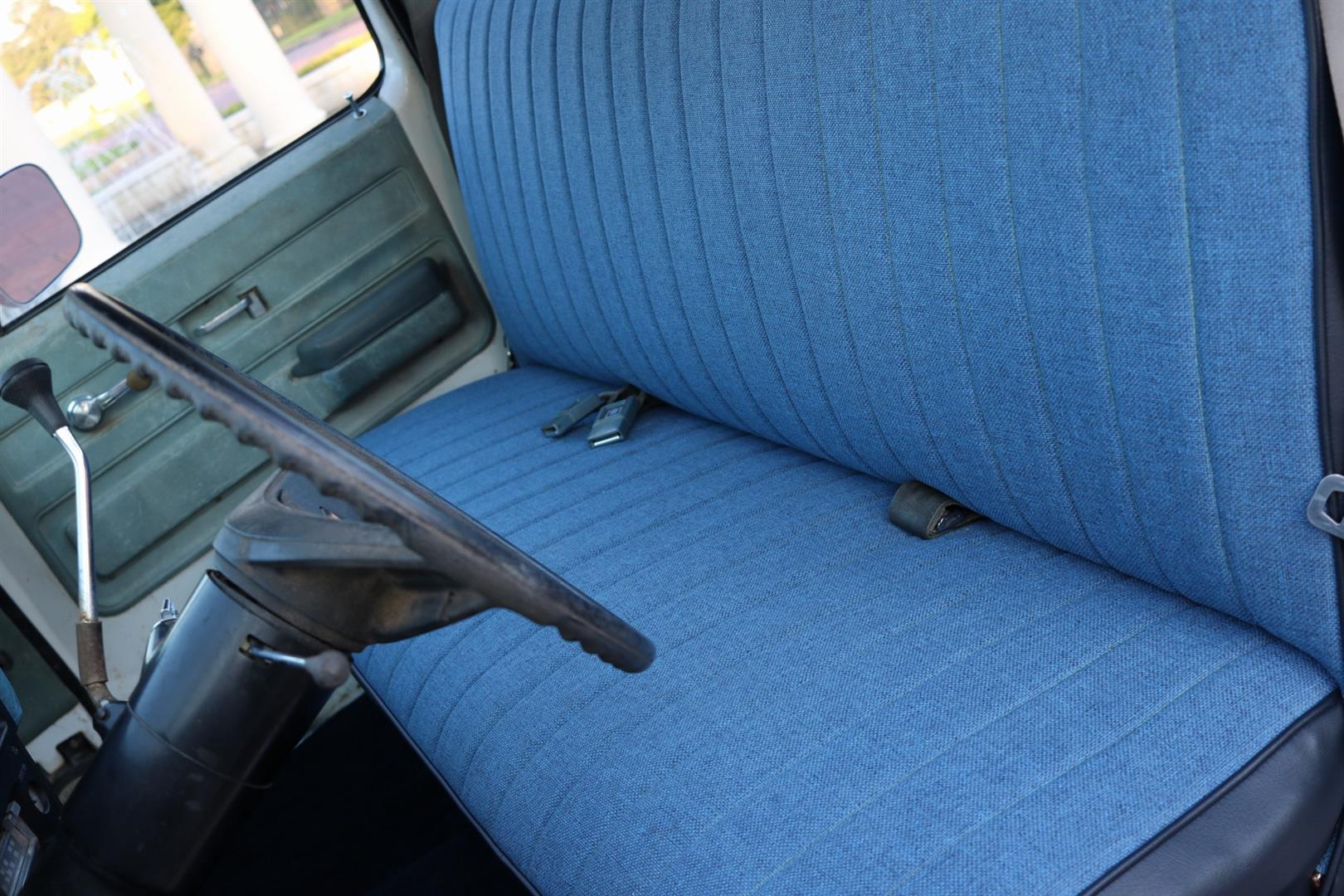 1976 Chevy C10 Custom Deluxe (Bicentennial Theme) – TEXAS TRUCKS & CLASSICS