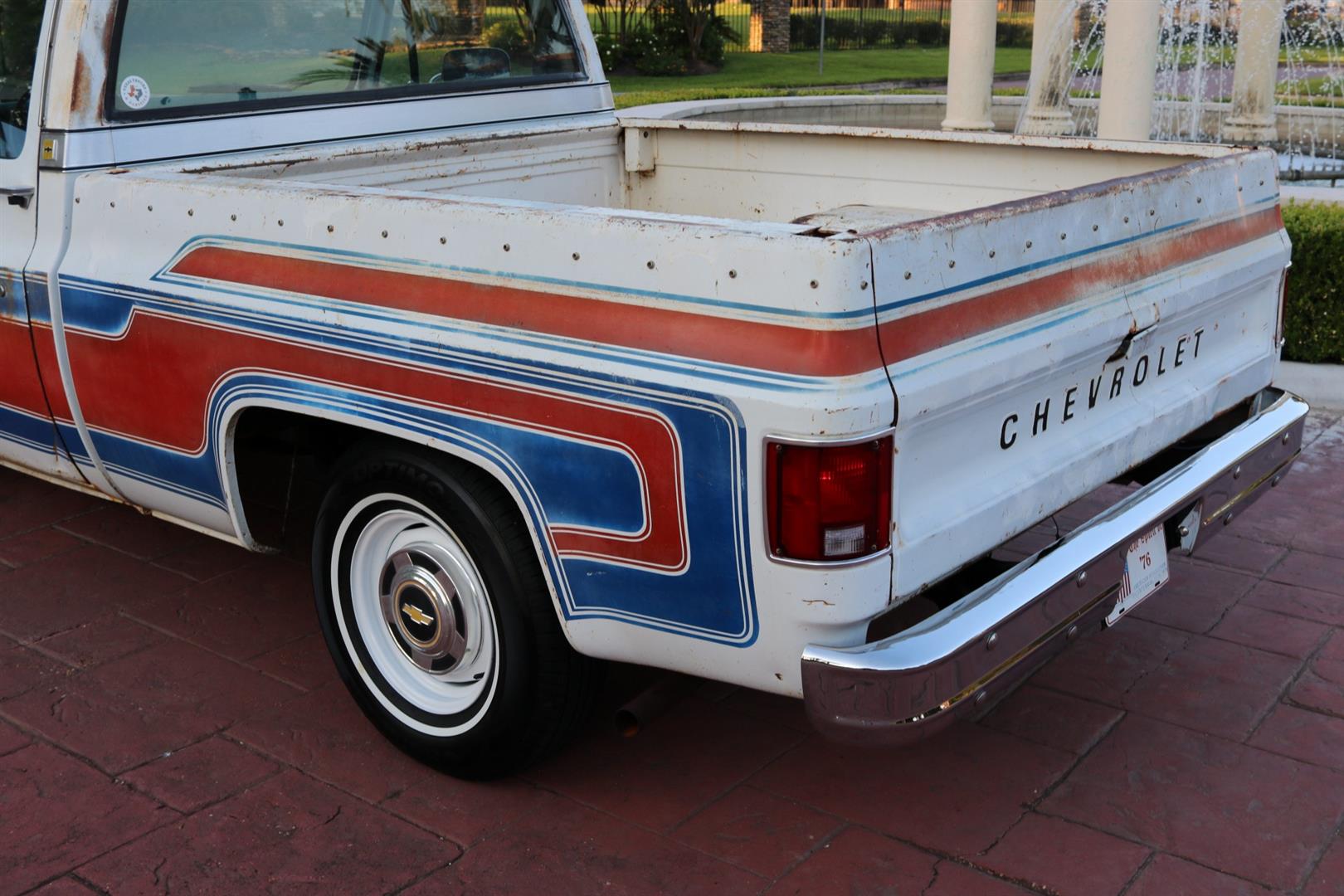 1976 Chevy C10 Custom Deluxe (Bicentennial Theme) – TEXAS TRUCKS & CLASSICS