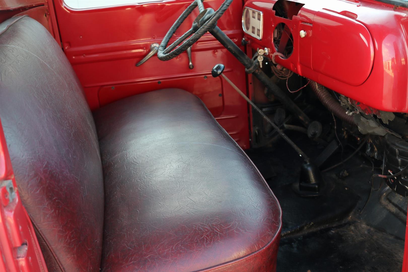 1949 Ford F1 – TEXAS TRUCKS & CLASSICS