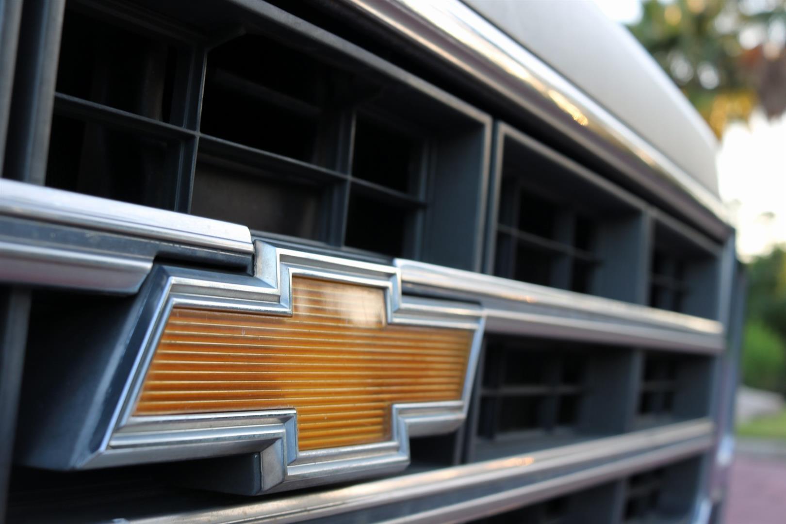 1979 Chevy C10 Big 10 Stepside – TEXAS TRUCKS & CLASSICS