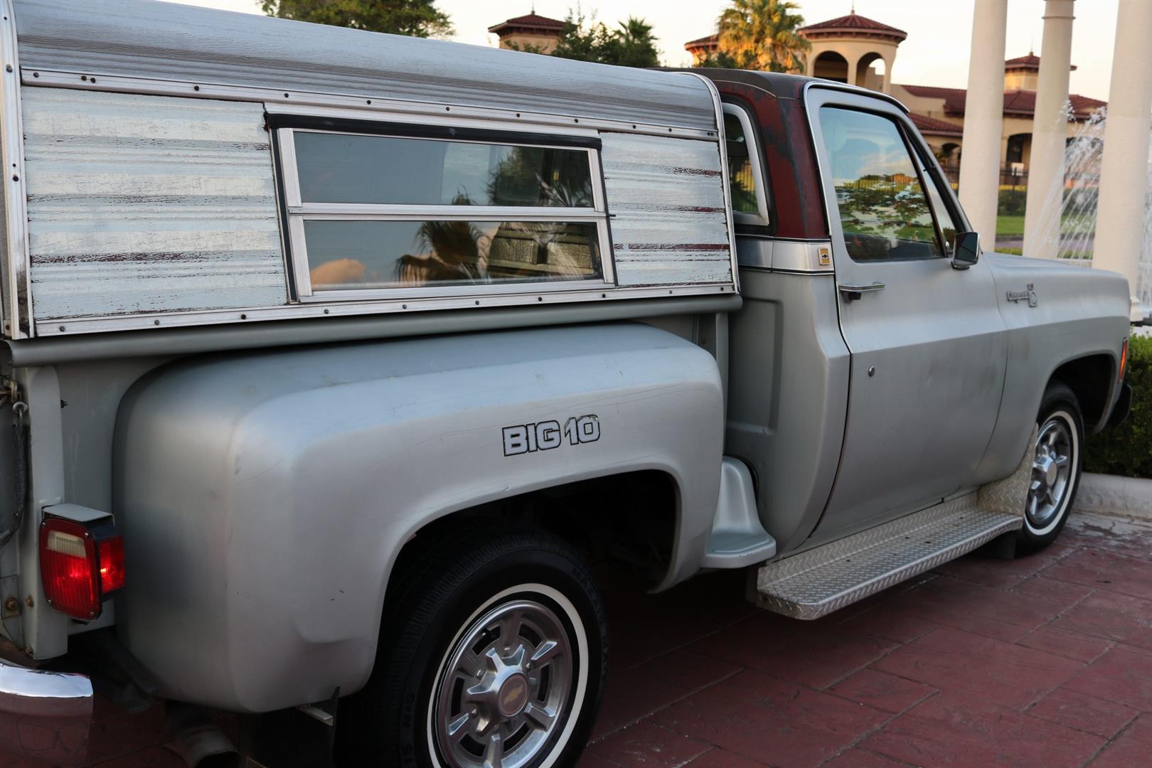 1979 Chevy C10 Big 10 Stepside – TEXAS TRUCKS & CLASSICS