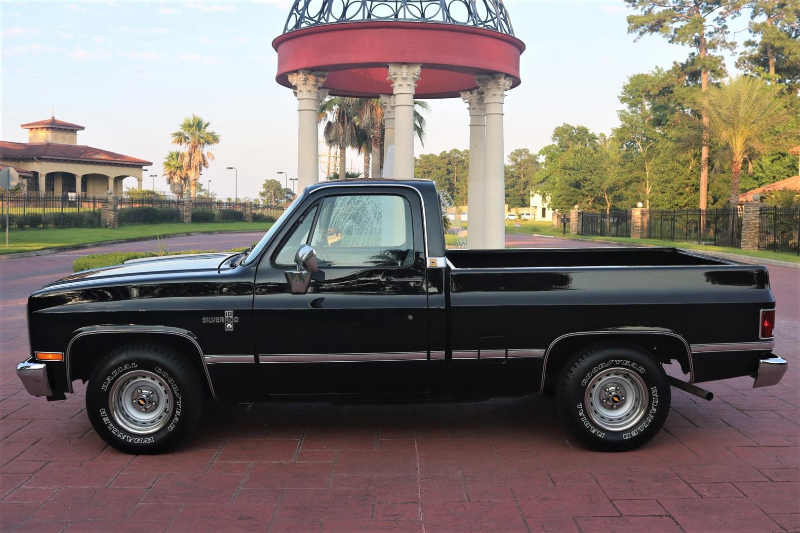1985 Chevy C10 SWB Silverado – TEXAS TRUCKS & CLASSICS