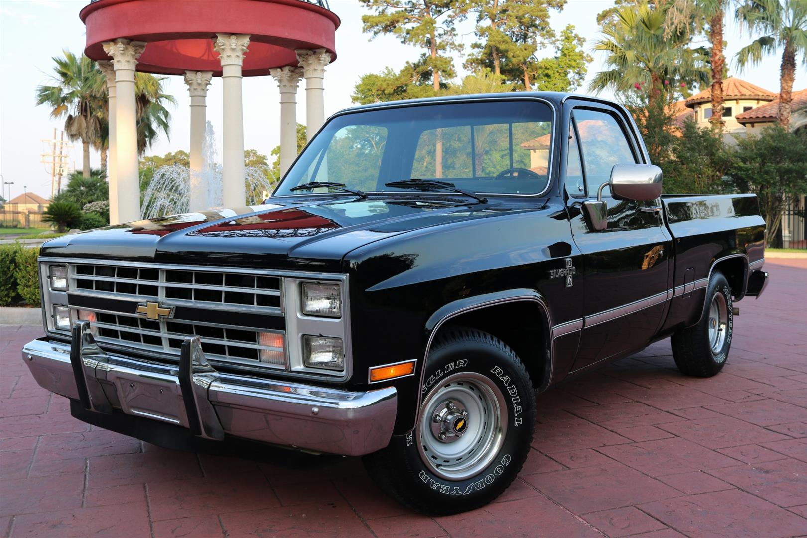 1985 Chevy C10 SWB Silverado – TEXAS TRUCKS & CLASSICS