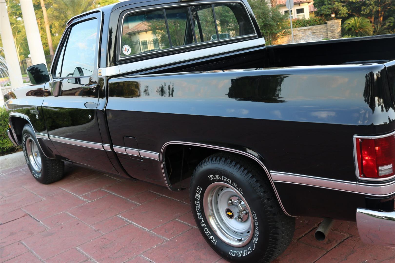 1985 Chevy C10 SWB Silverado – TEXAS TRUCKS & CLASSICS
