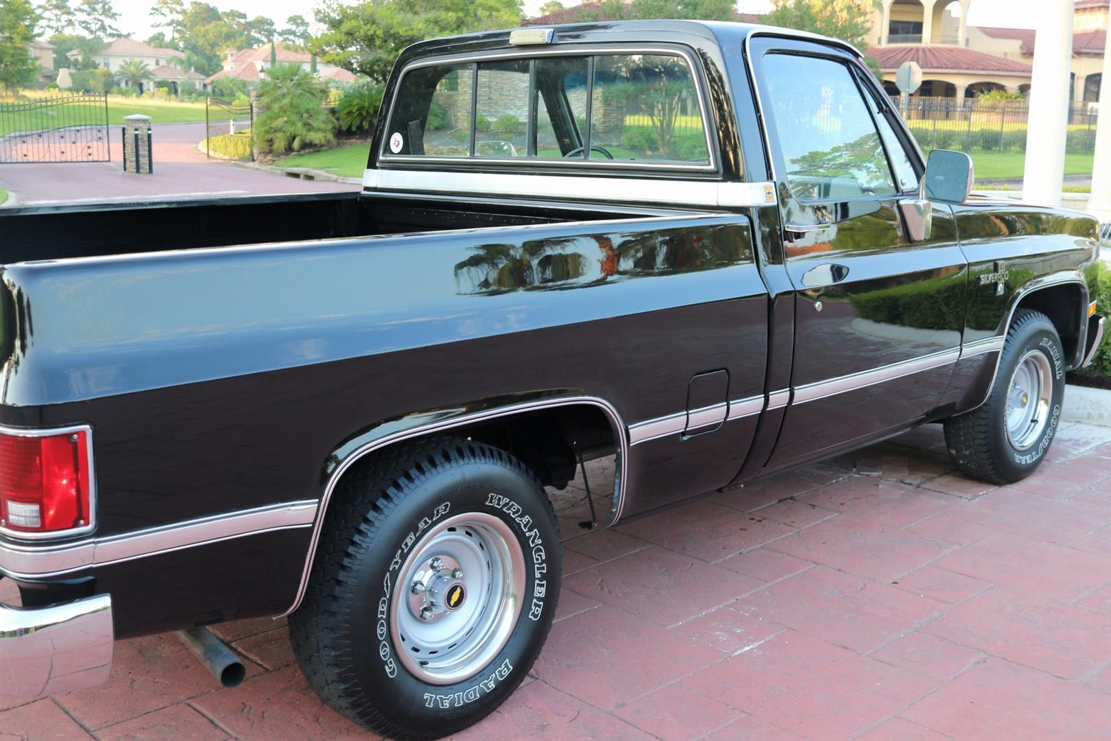 1985 Chevy C10 SWB Silverado – TEXAS TRUCKS & CLASSICS