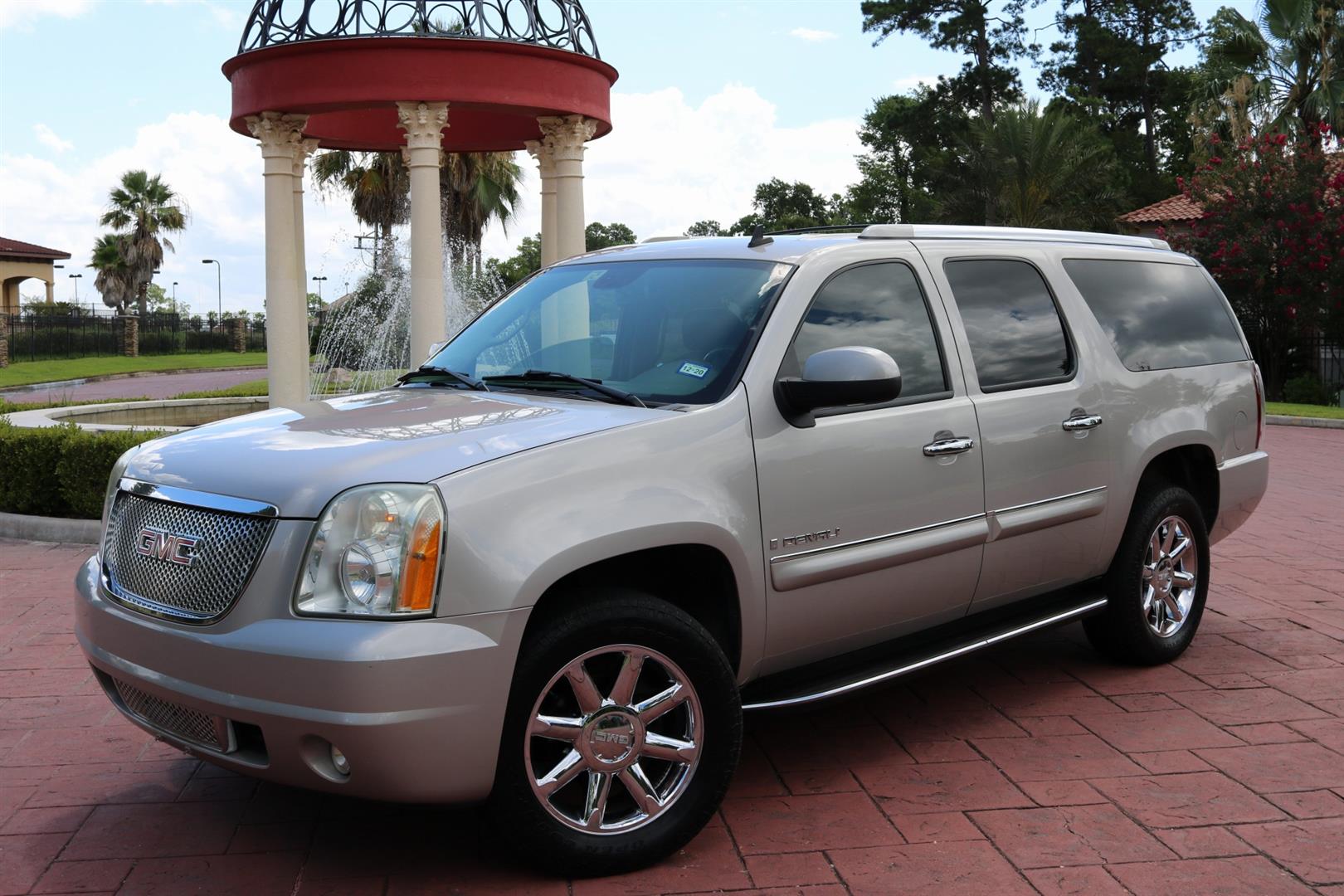 2007 GMC Yukon XL Denali AWD – TEXAS TRUCKS & CLASSICS