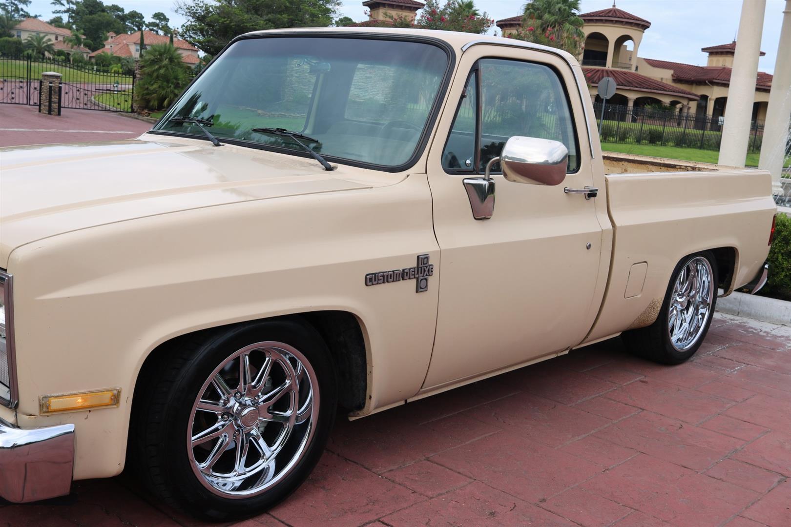 1987 Chevy R10 SWB Custom Deluxe – TEXAS TRUCKS & CLASSICS