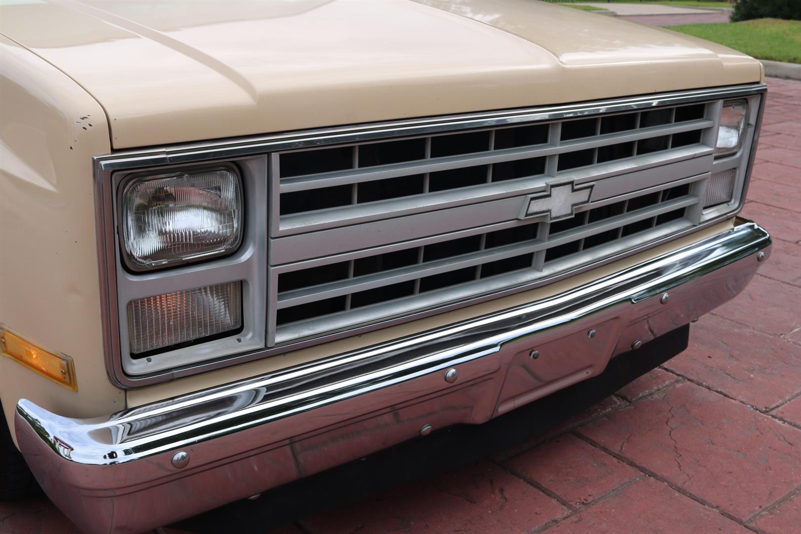 1987 Chevy R10 SWB Custom Deluxe – TEXAS TRUCKS & CLASSICS