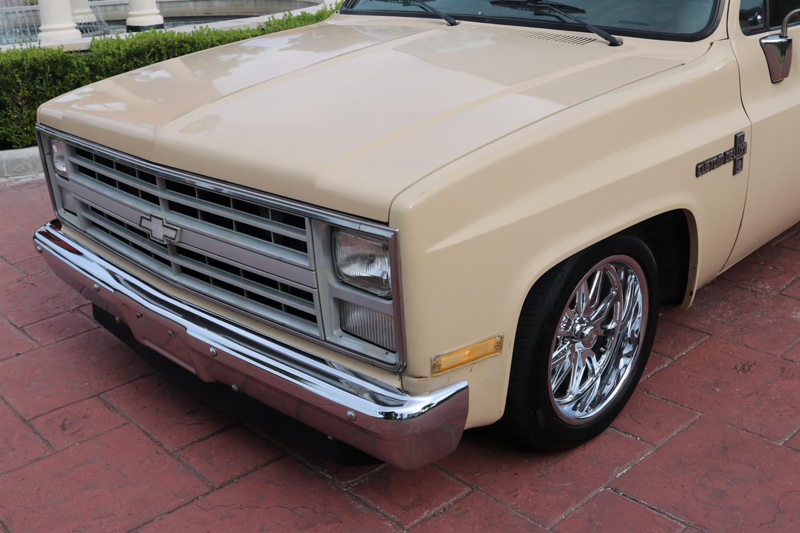1987 Chevy R10 SWB Custom Deluxe – TEXAS TRUCKS & CLASSICS