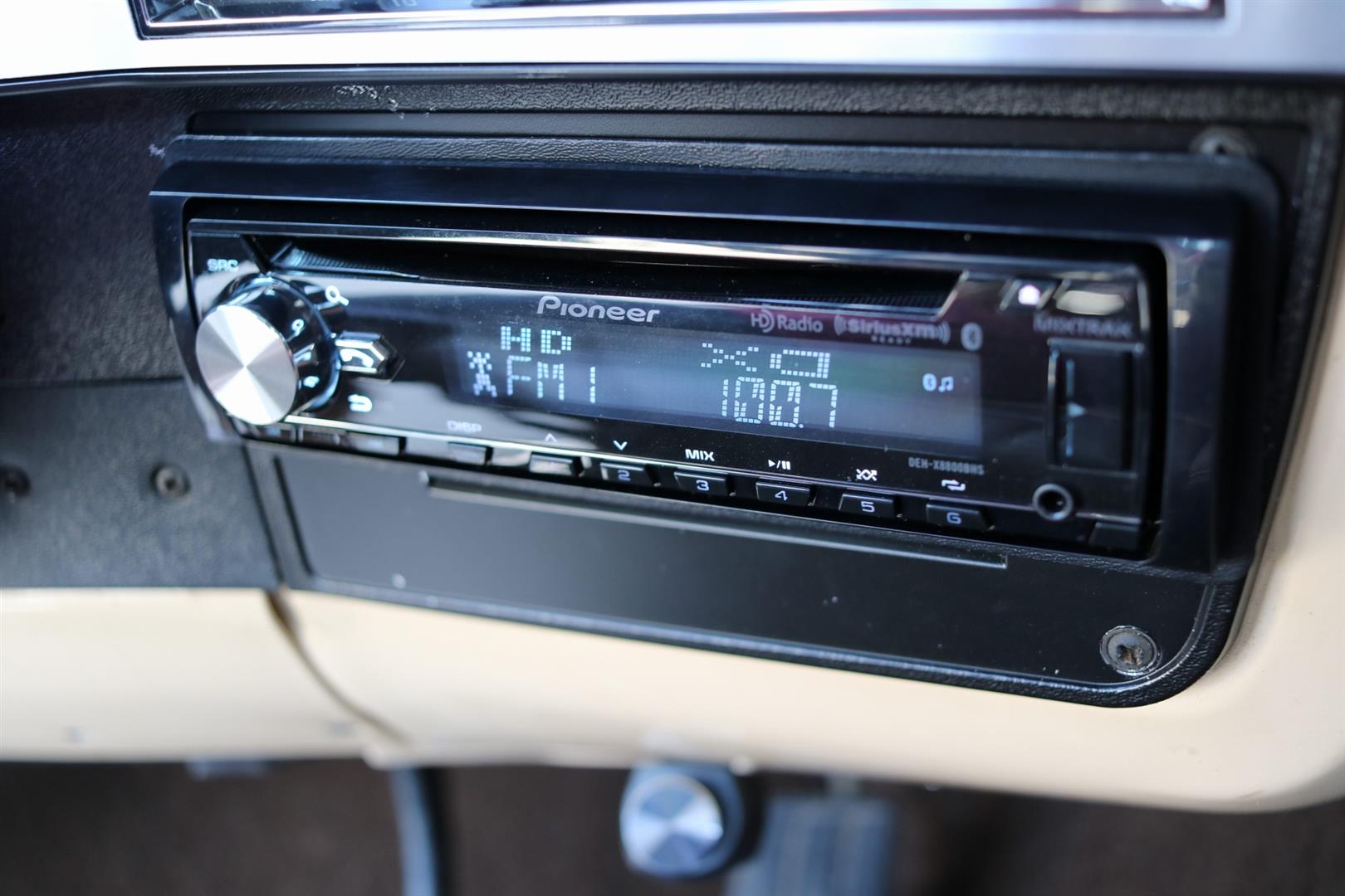 1987 Chevy R10 SWB Custom Deluxe – TEXAS TRUCKS & CLASSICS