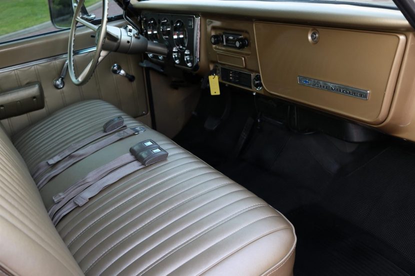 1968 Chevy C20 Custom – TEXAS TRUCKS & CLASSICS