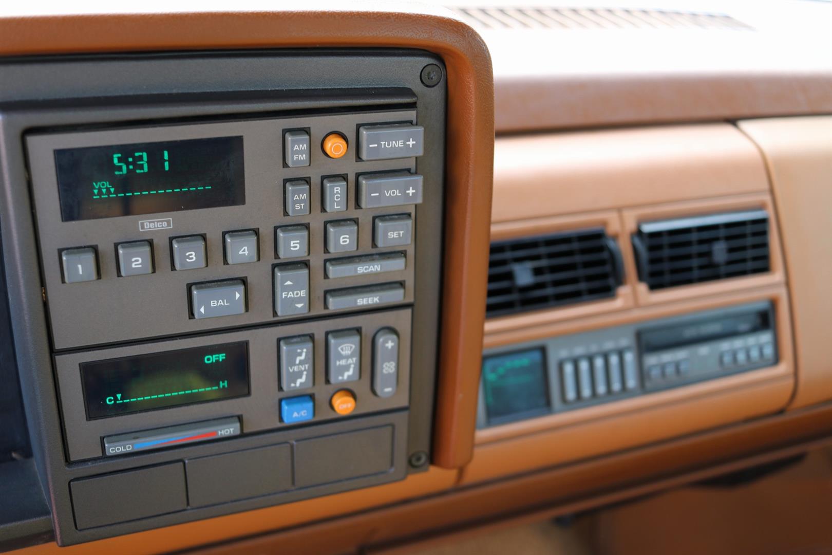 1990 Chevy C1500 Silverado – TEXAS TRUCKS & CLASSICS