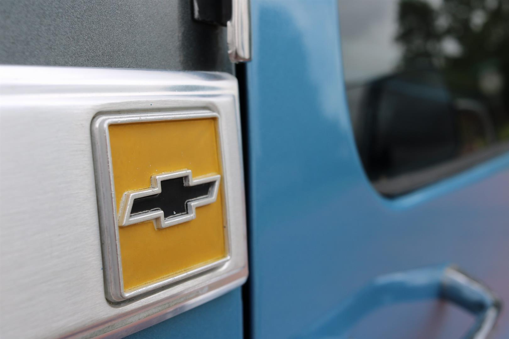 1987 Chevy R10 Silverado SWB – TEXAS TRUCKS & CLASSICS