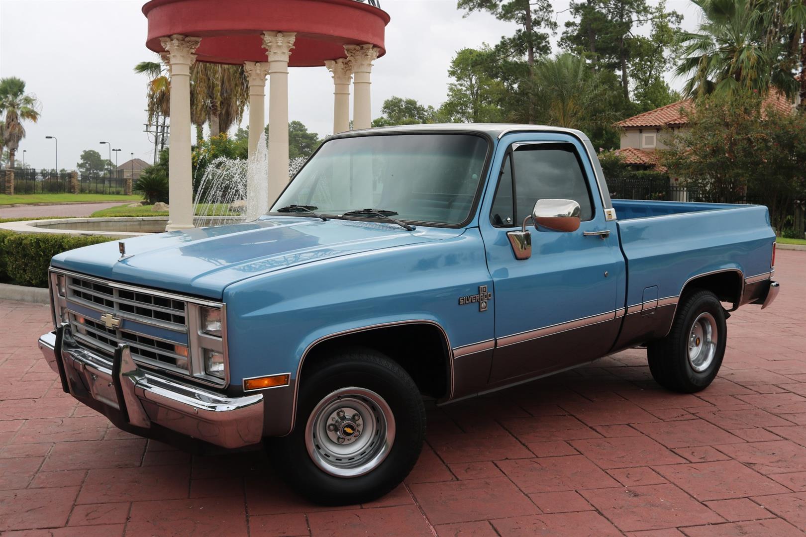 1987 Chevy R10 Silverado SWB – TEXAS TRUCKS & CLASSICS