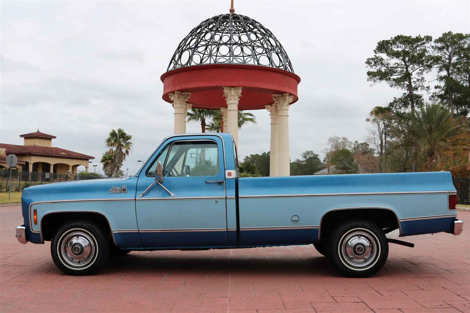 1976 GMC Sierra Classic – TEXAS TRUCKS & CLASSICS