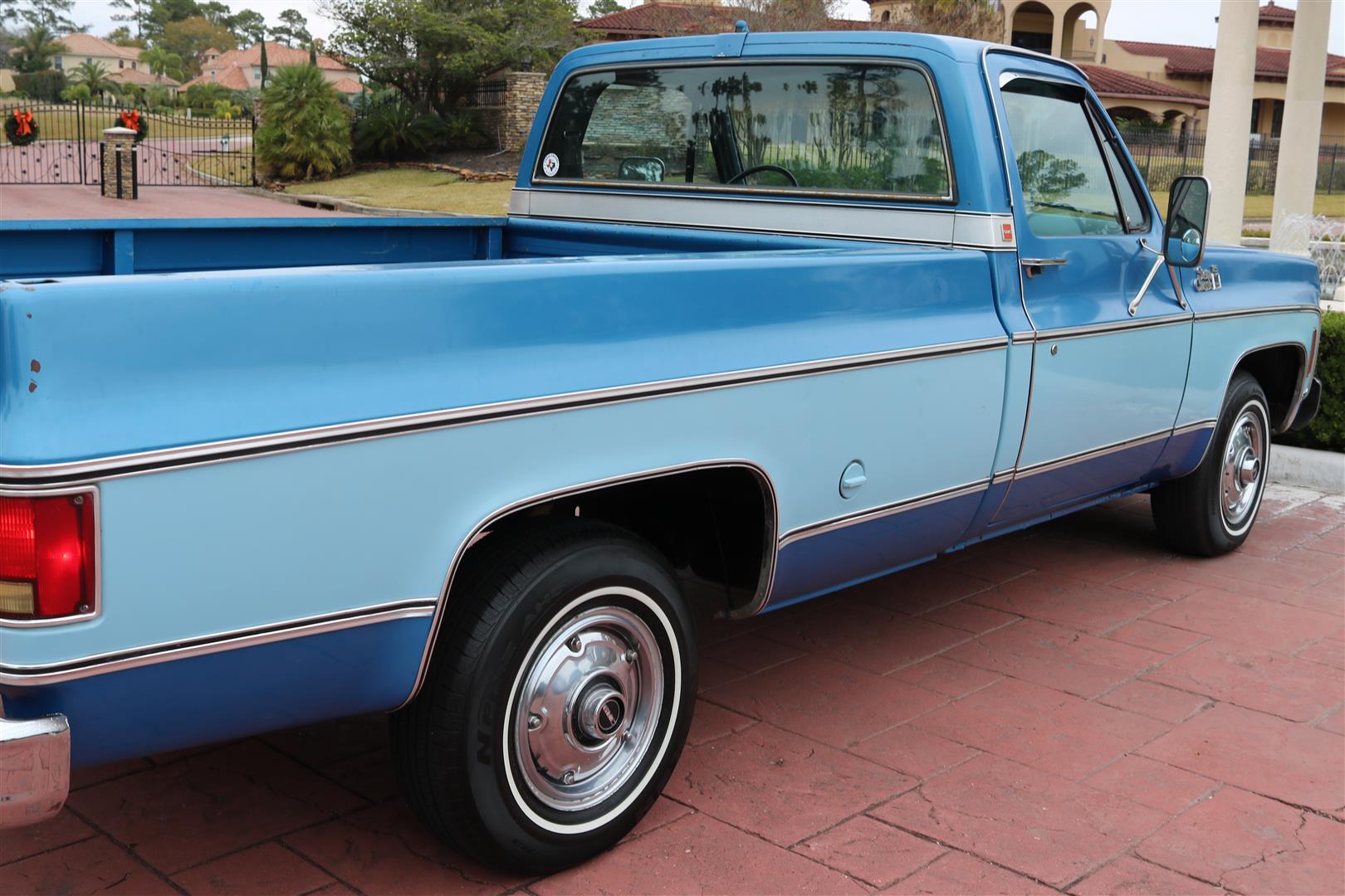 1976 GMC Sierra Classic – TEXAS TRUCKS & CLASSICS