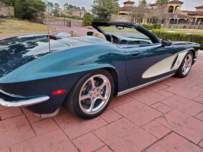 2001 CRC Corvette Convertible (’62 Resto-Vette) – TEXAS TRUCKS & CLASSICS