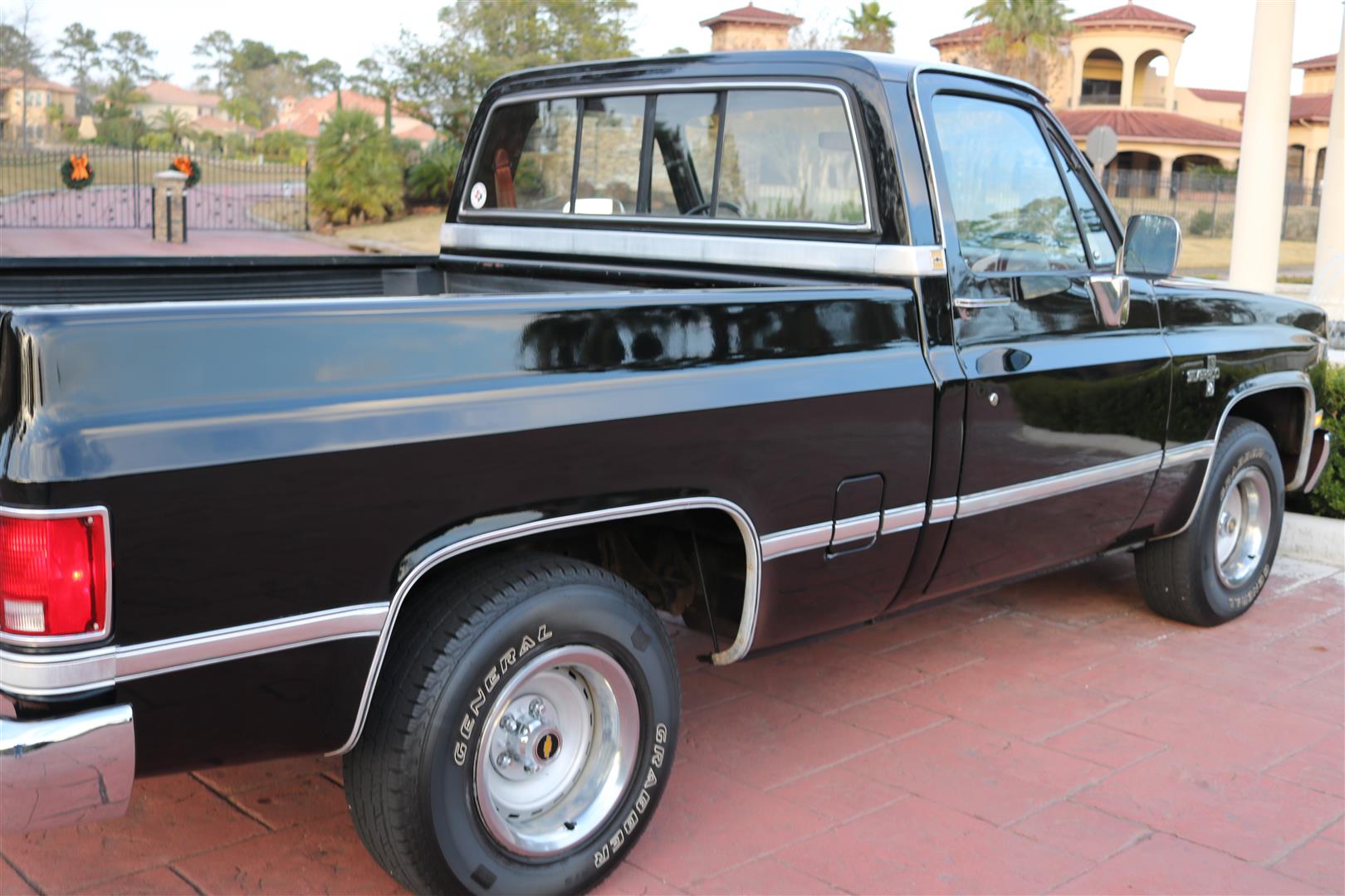 1985 Chevy C10 Silverado – TEXAS TRUCKS & CLASSICS