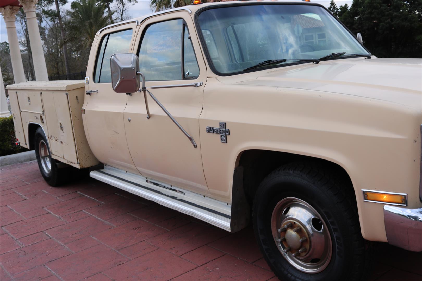 1985 Chevy C30 Crew Cab Utility Bed – TEXAS TRUCKS & CLASSICS