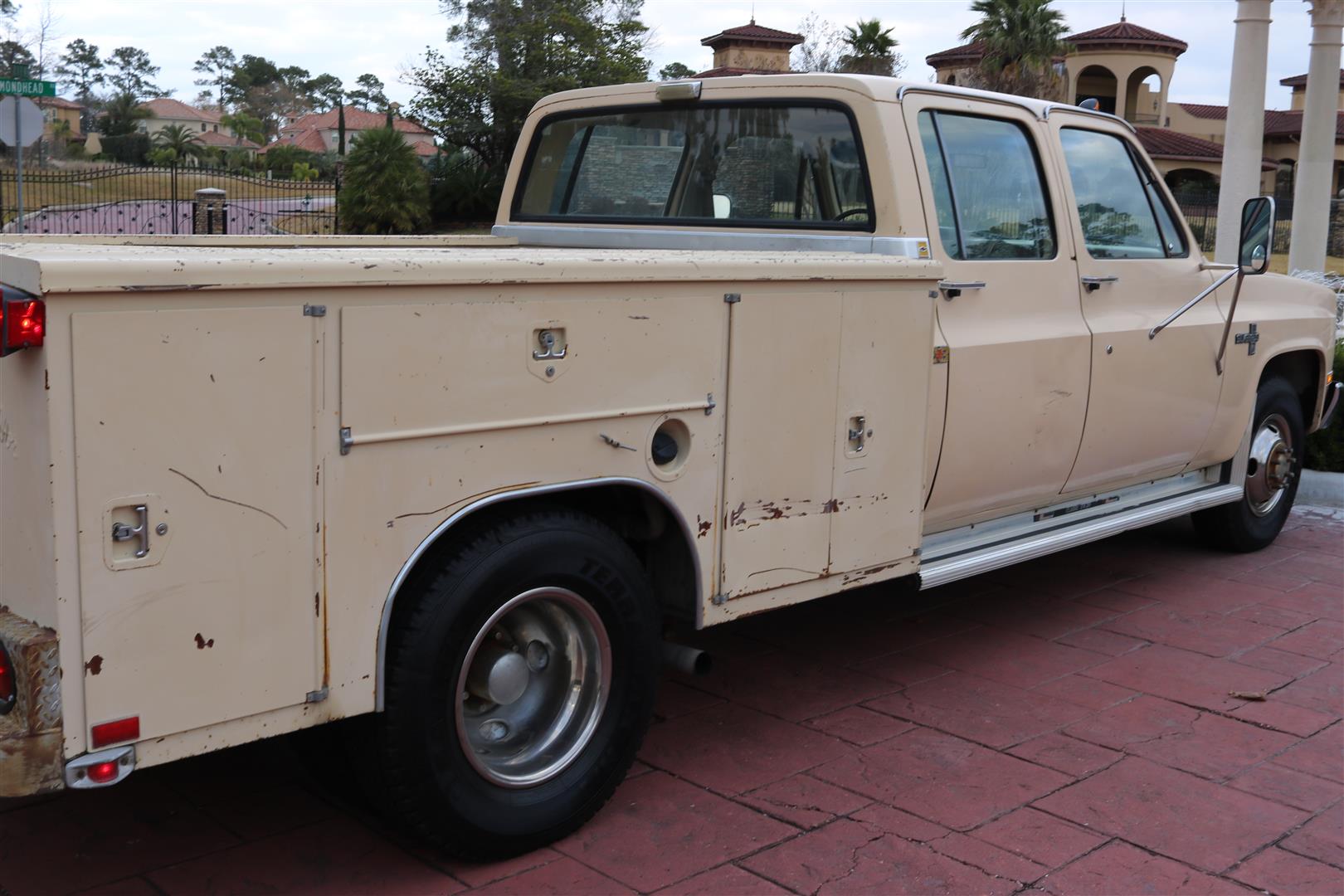 1985 Chevy C30 Crew Cab Utility Bed – TEXAS TRUCKS & CLASSICS