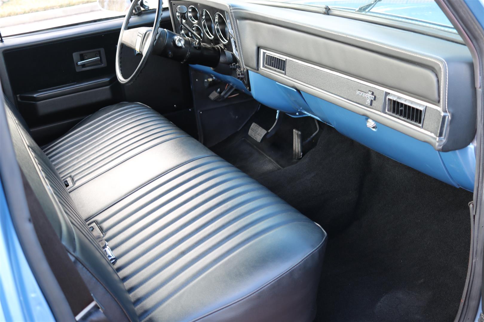 1986 Chevy C10 Silverado – TEXAS TRUCKS & CLASSICS