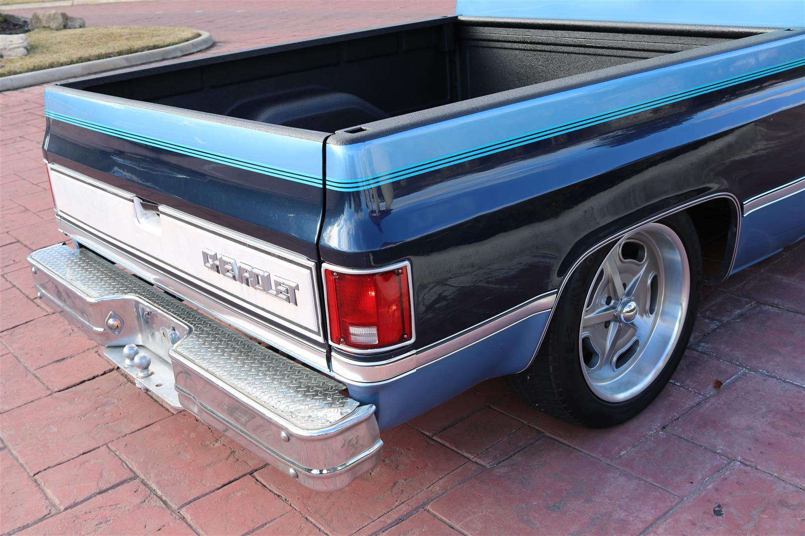 1986 Chevy C10 Silverado – TEXAS TRUCKS & CLASSICS