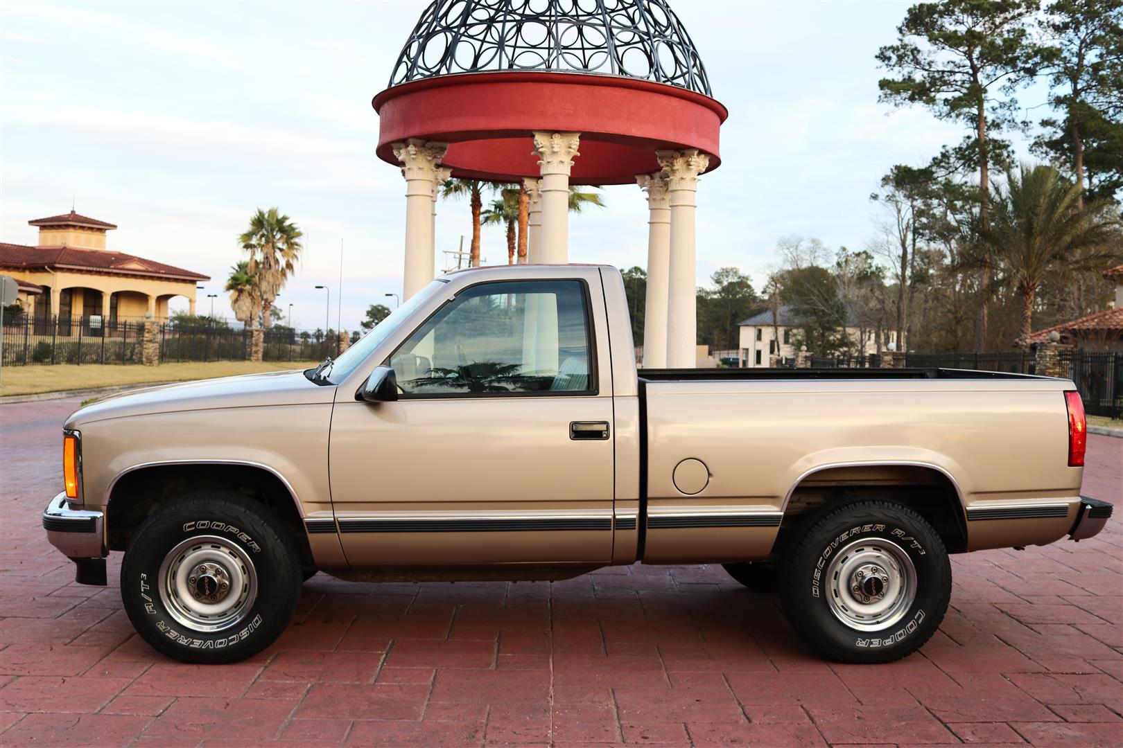 1988 GMC 1500 SWB (4×4) – TEXAS TRUCKS & CLASSICS