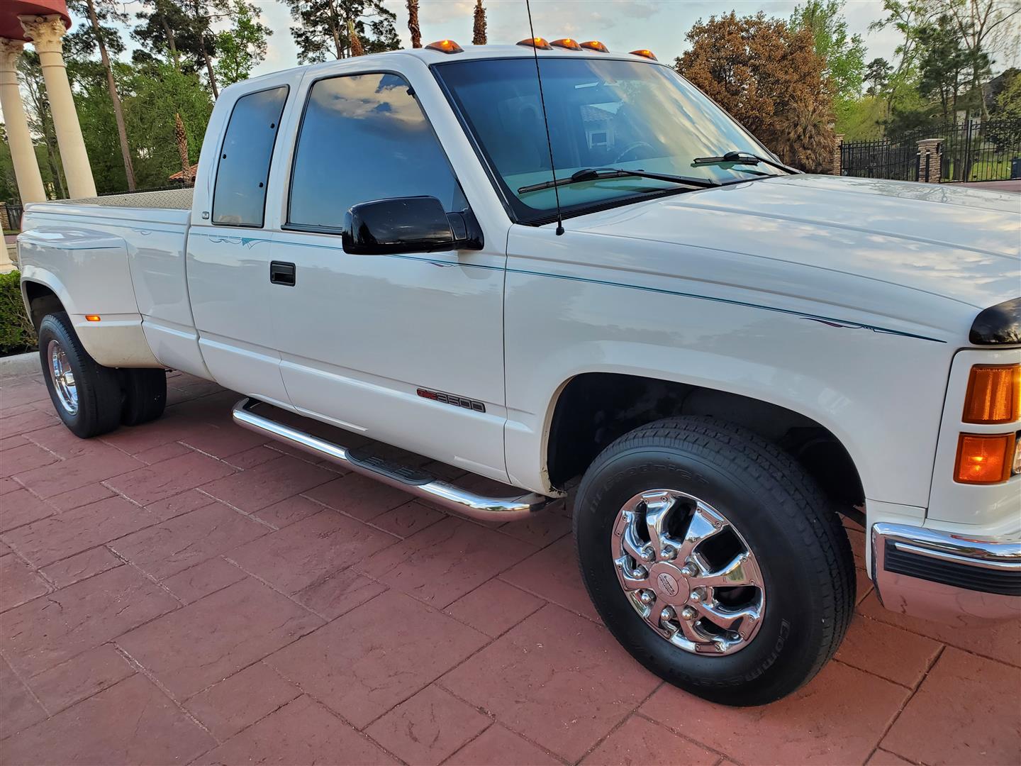 2000 GMC Classic Sierra SLE C3500 Ext – TEXAS TRUCKS & CLASSICS