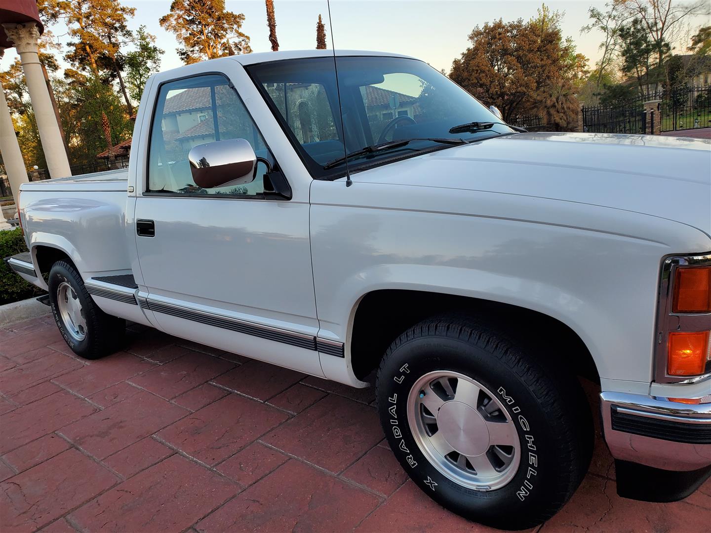 1989 Chevy C1500 Silverado – TEXAS TRUCKS & CLASSICS
