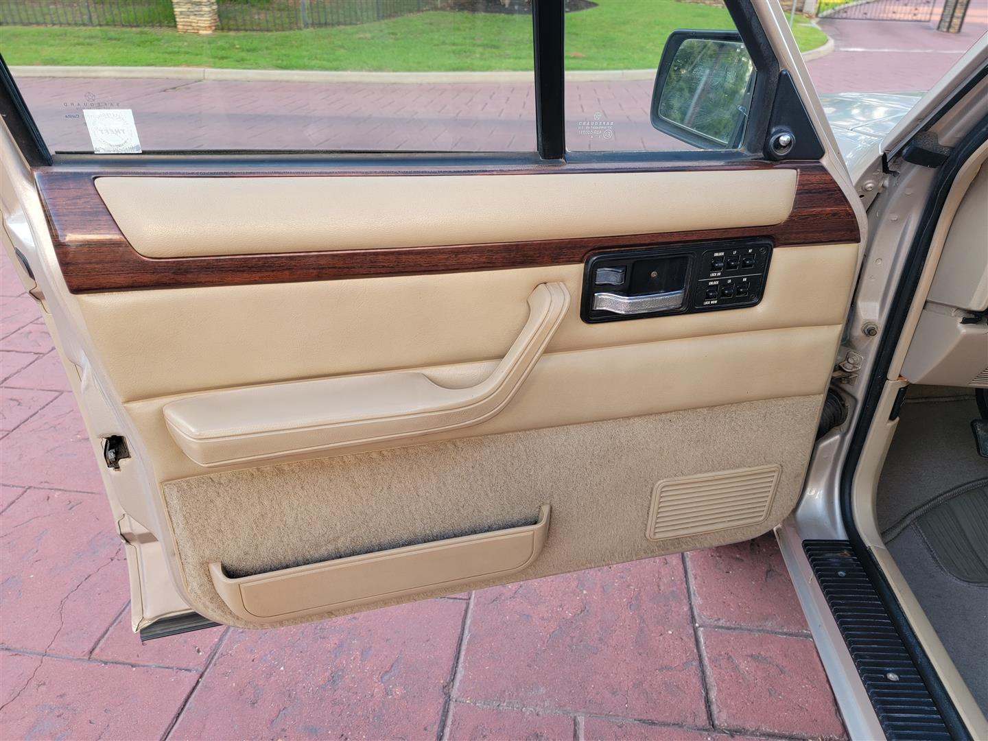 1995 Jeep Cherokee Country – TEXAS TRUCKS & CLASSICS