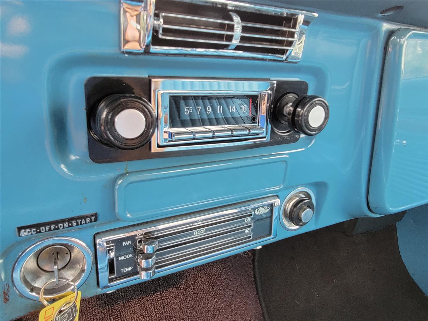 1971 Chevy C10 Cheyenne – TEXAS TRUCKS & CLASSICS