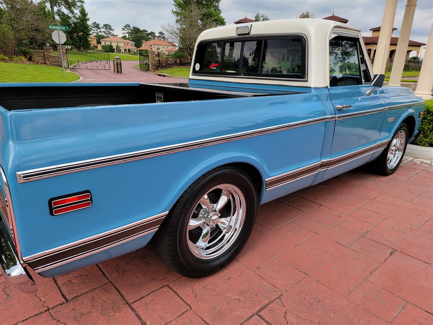 1971 Chevy C10 Cheyenne – TEXAS TRUCKS & CLASSICS