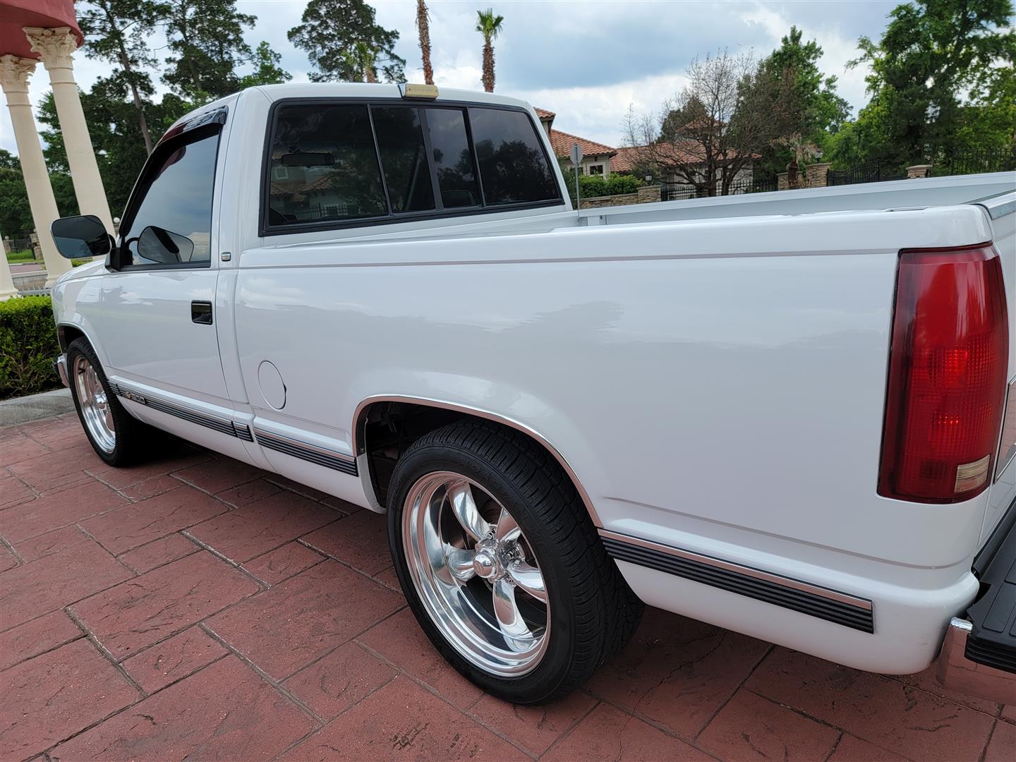1989 Chevy C1500 SIlverado – TEXAS TRUCKS & CLASSICS