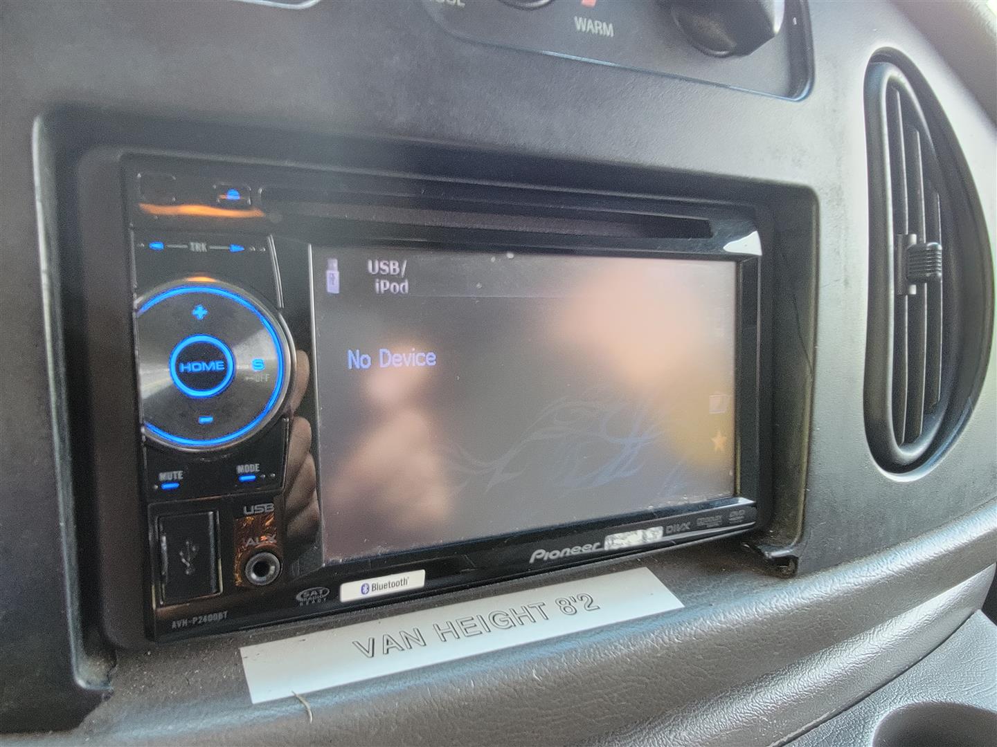 2002 Ford E350 EB Van (4×4) – TEXAS TRUCKS & CLASSICS