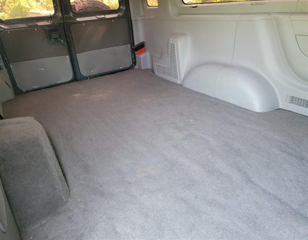 2002 Ford E350 EB Van (4×4) – TEXAS TRUCKS & CLASSICS