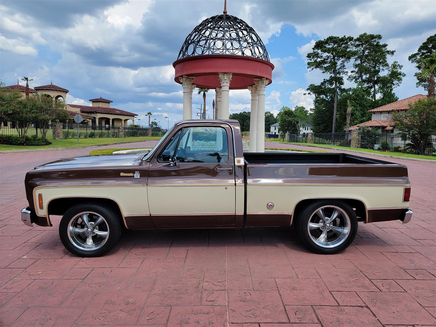 1977 Chevy C10 Silverado – TEXAS TRUCKS & CLASSICS