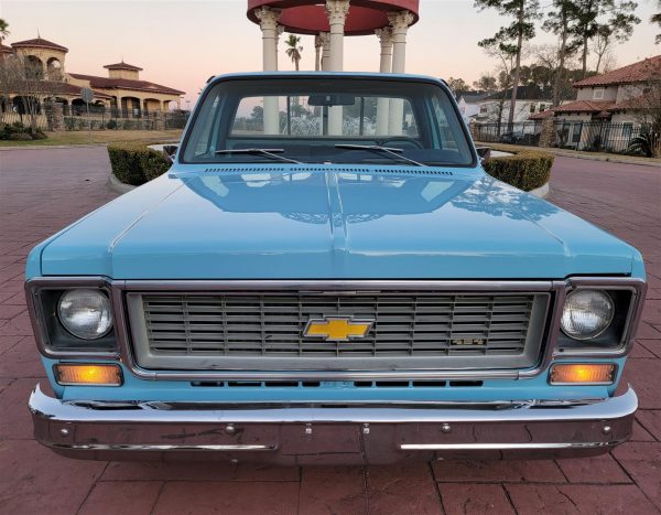 1975 Chevy C10 Silverado – TEXAS TRUCKS & CLASSICS