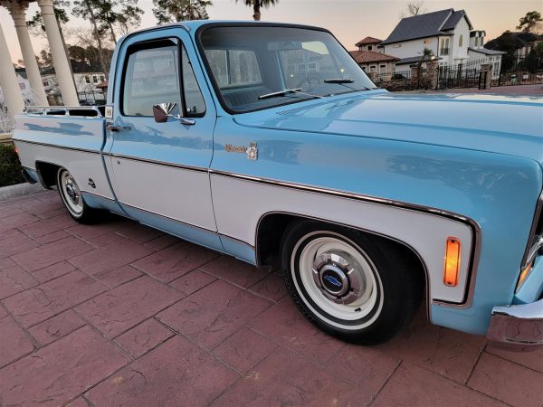 1975 Chevy C10 Silverado – TEXAS TRUCKS & CLASSICS